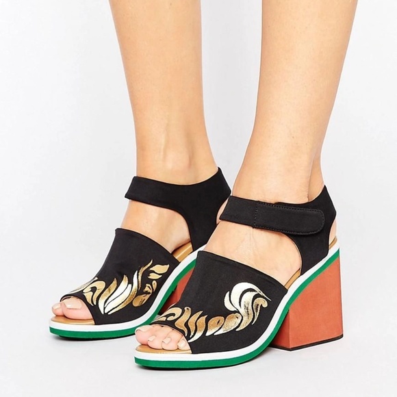Clover Canyon | Shoes | Clover Canyon Womens Size 7 Black Gold Foil ...